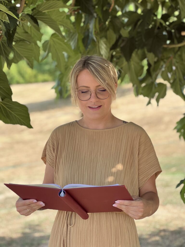 Sophia Seitz - Trauerrednerinnen und Trauerredner finden | WER DU WARST